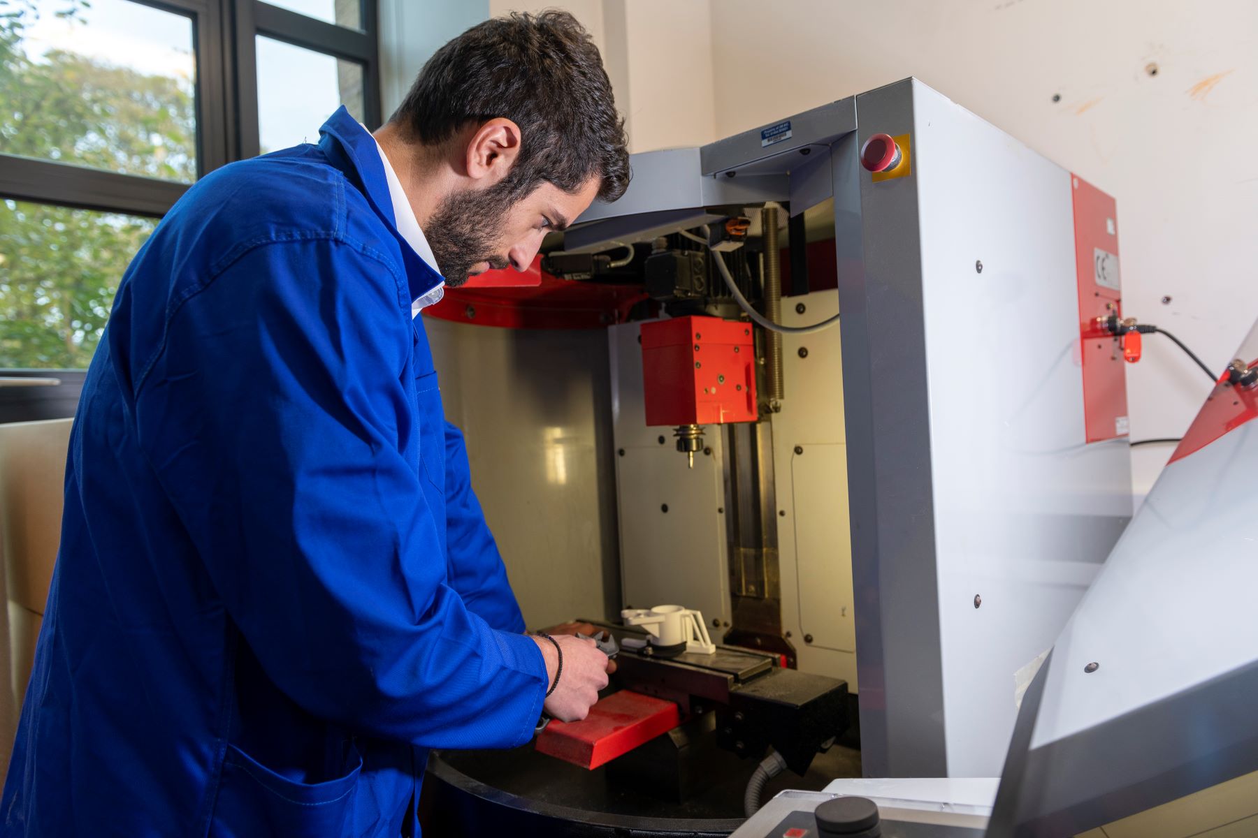 How jigs and fixtures can improve production efficiency - 3M Buckley ...